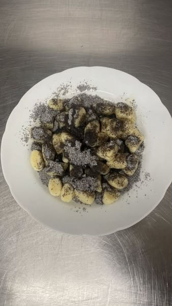 Restaurace, obědy, polední a denní menu v Blansku | Meníčka.cz